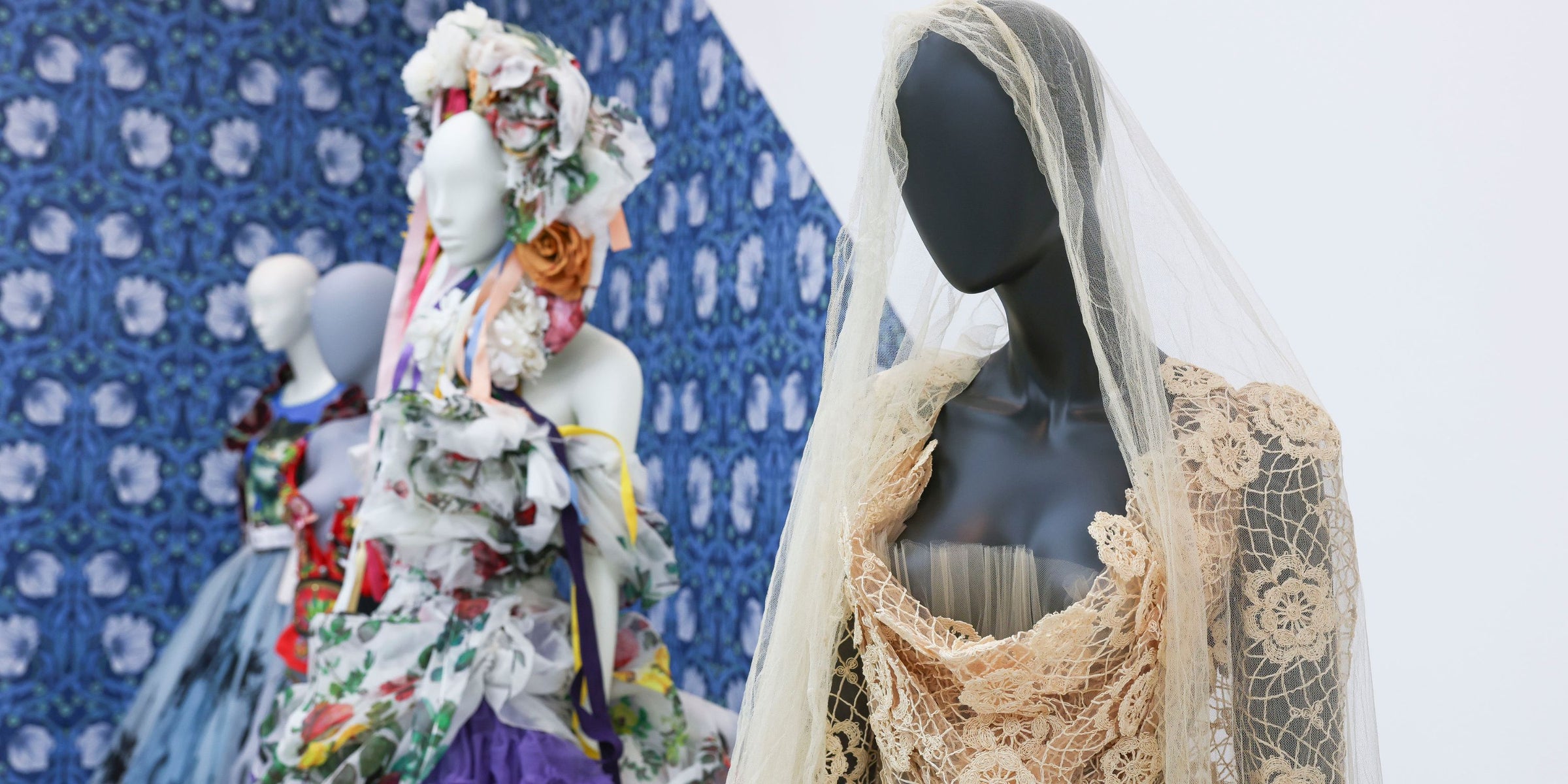 Flora in Contemporary Art & Culture: A Must-See Exhibition at Saatchi