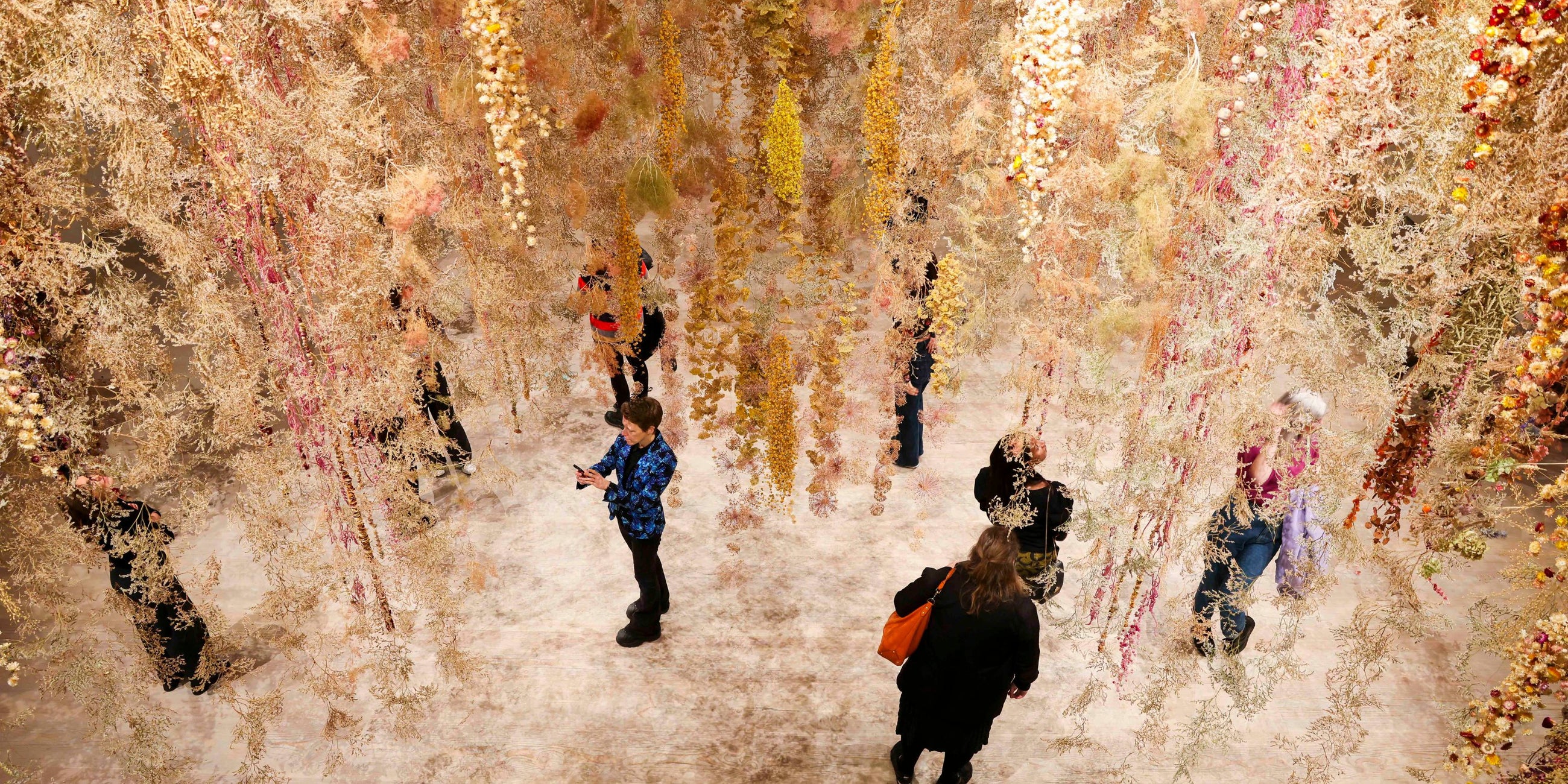 Flora in Contemporary Art & Culture: A Must-See Exhibition at Saatchi