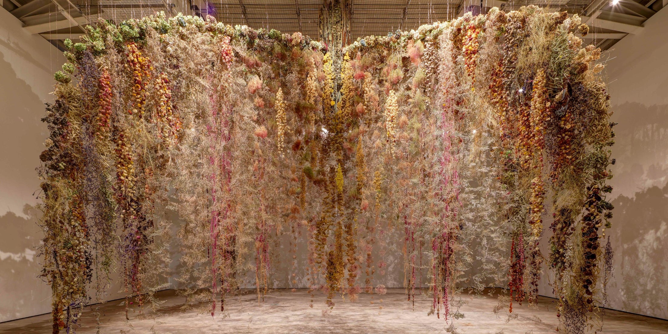 Flora in Contemporary Art & Culture: A Must-See Exhibition at Saatchi